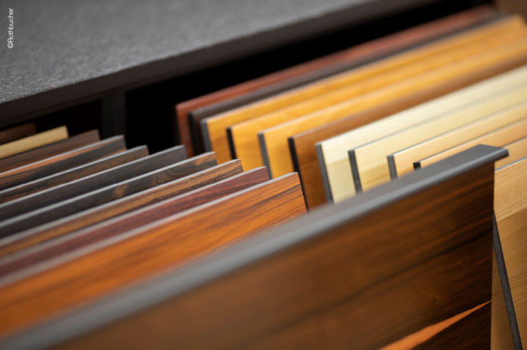 ROTHBUCHER: Furnier als Teil der DNA - Edelfurnier